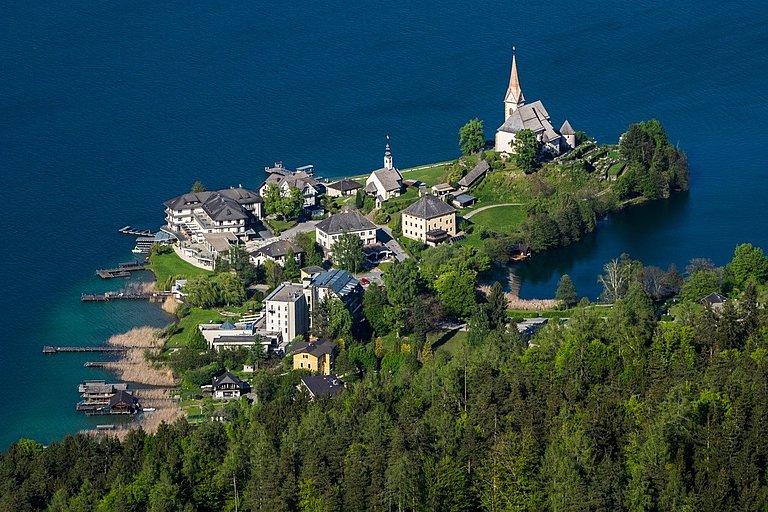 Rundreisen & Expeditionen mit dem Rollenden Hotel | Rotel Tours